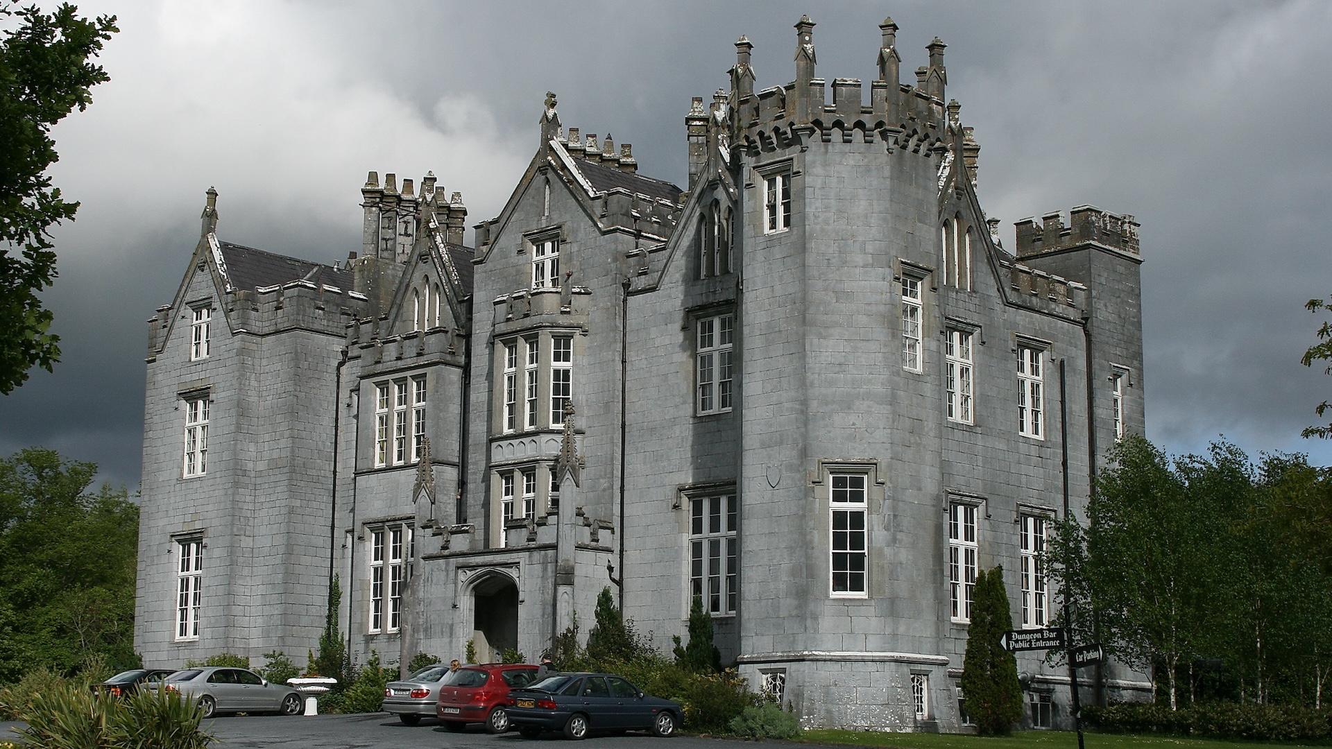 Kinnitty Castle Hotel | Book In Ireland