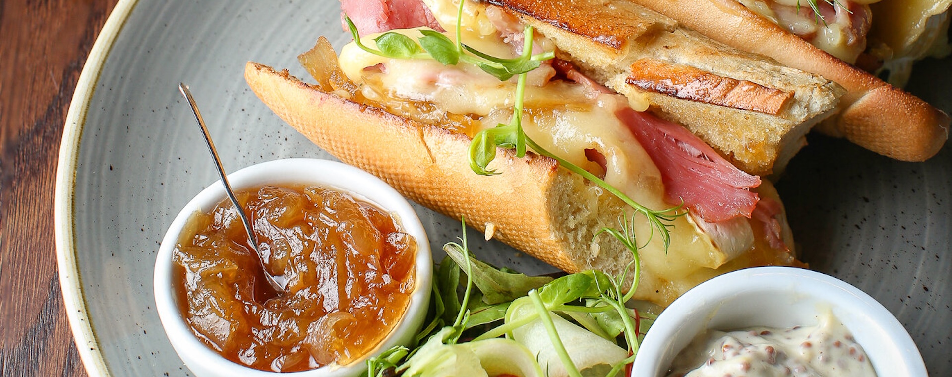 Busker Brownes Gastropub | Book In Ireland